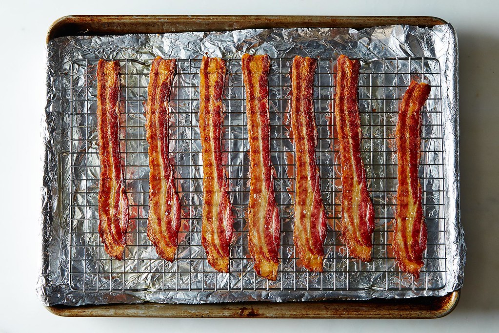 How do you make crispy flat bacon?
