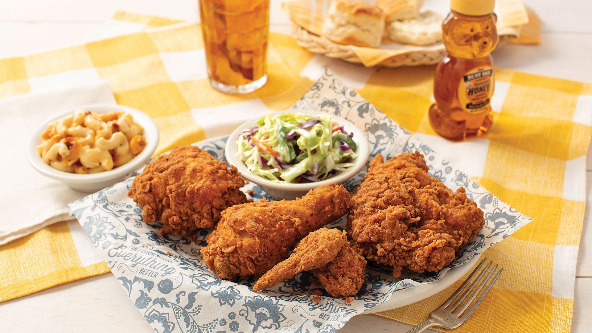 Does Cracker Barrel serve fried chicken?