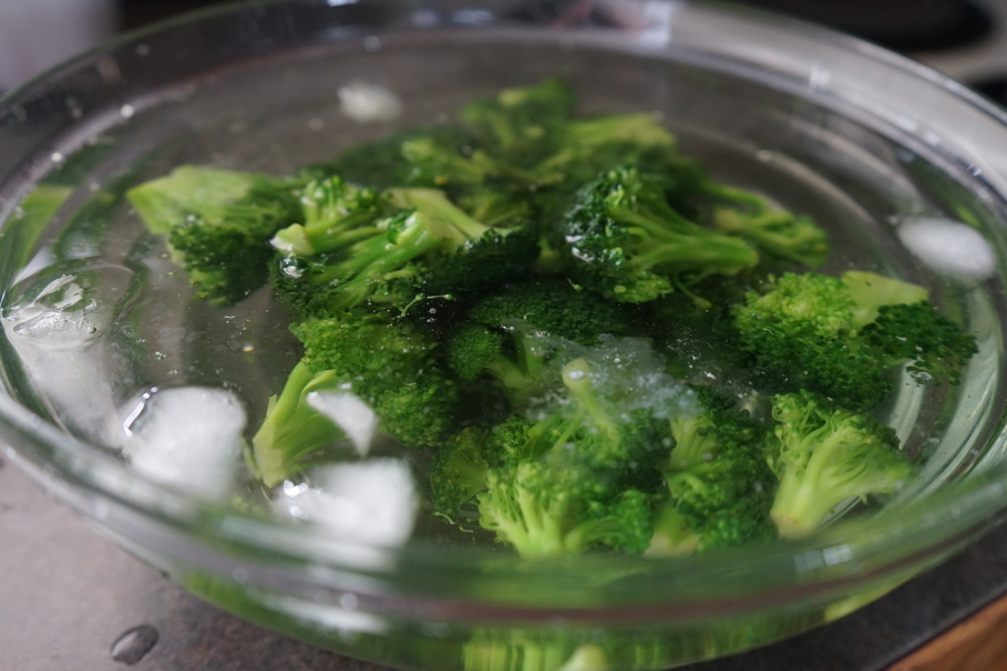 How long should you blanch broccoli?