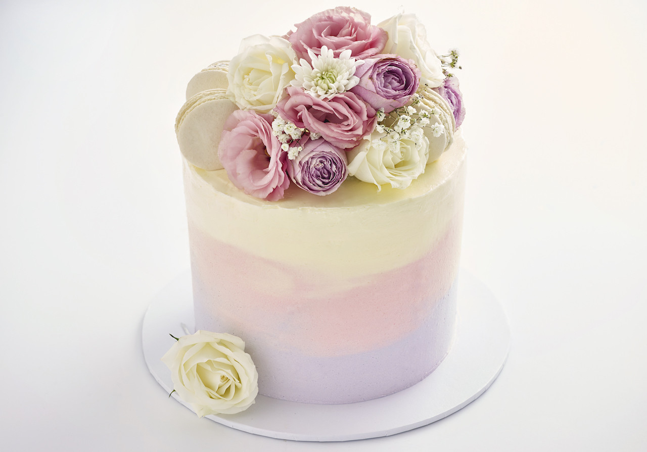 How tall is a mini cake?