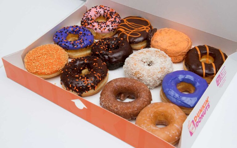 How many donuts come in a Dunkin Donuts box?