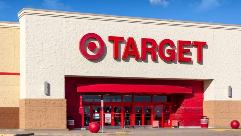 How many stores does Target have 2021?