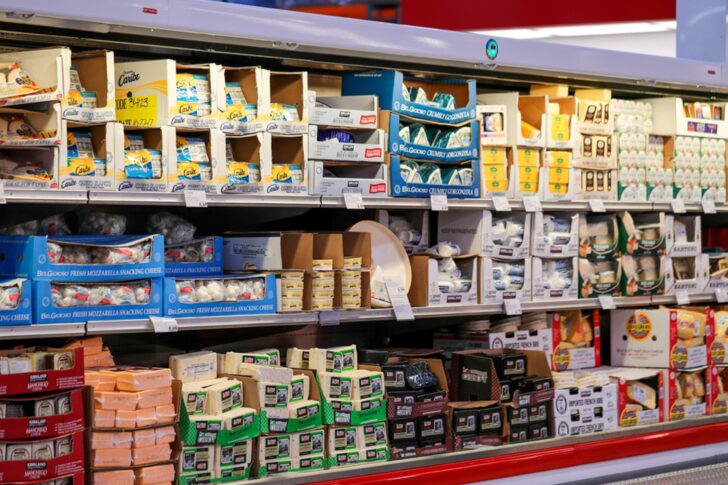 Can you buy bulk items at Walmart?