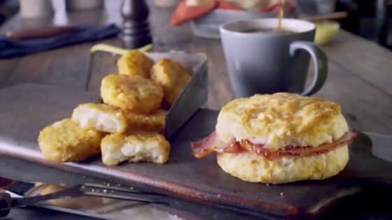 Do Bojangles Bo rounds have dairy?