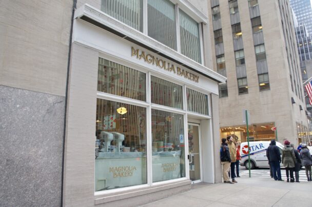 How did Magnolia Bakery get famous?