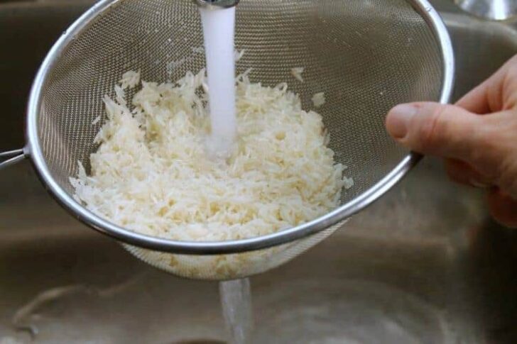 How much water do I add to rice for Minute Rice?