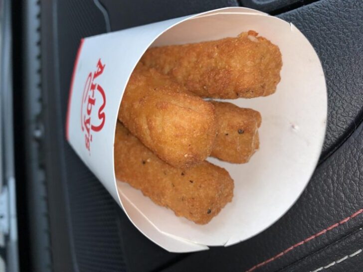 What fast food chains have Mozzarella Sticks?