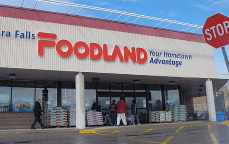 What grocery store is closing in California?