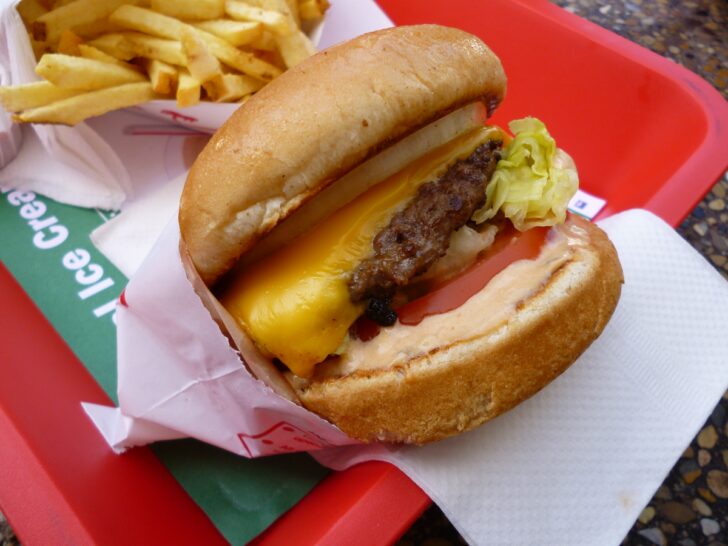 Which is healthier In-N-Out or Shake Shack?