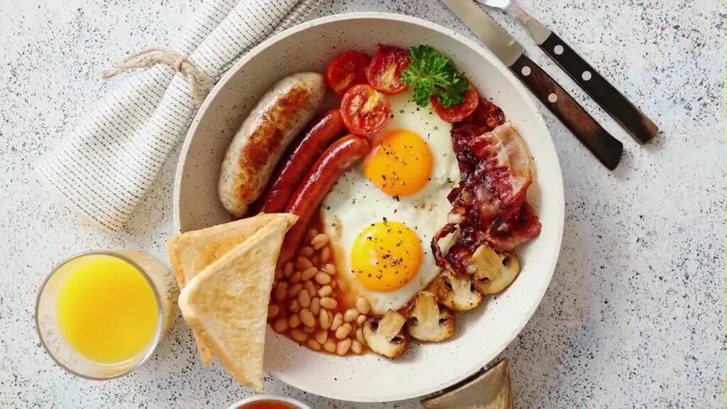 Why is breakfast important in a hotel?